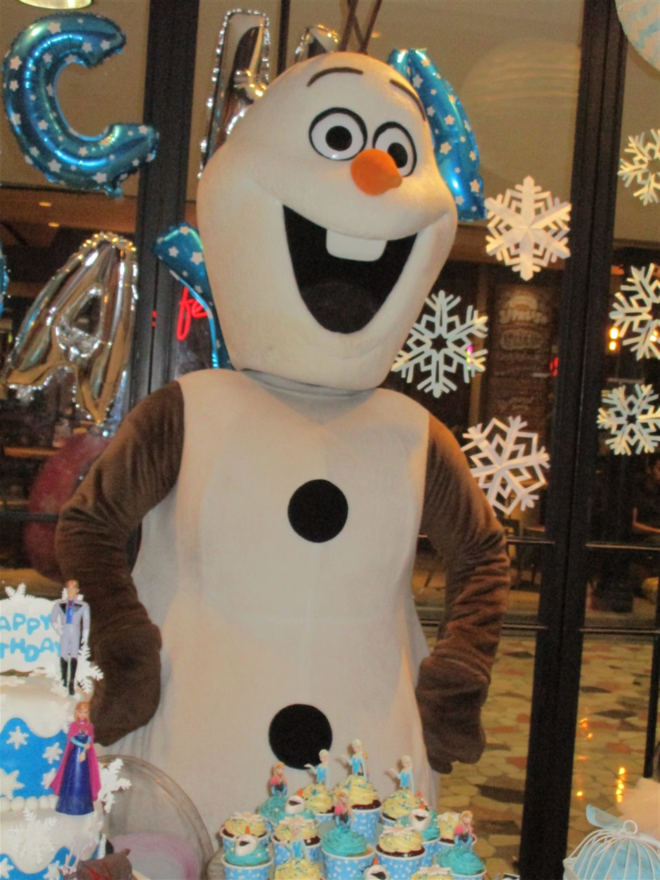 Badut Karakter Olaf Frozen - Badut Sulap Ceria